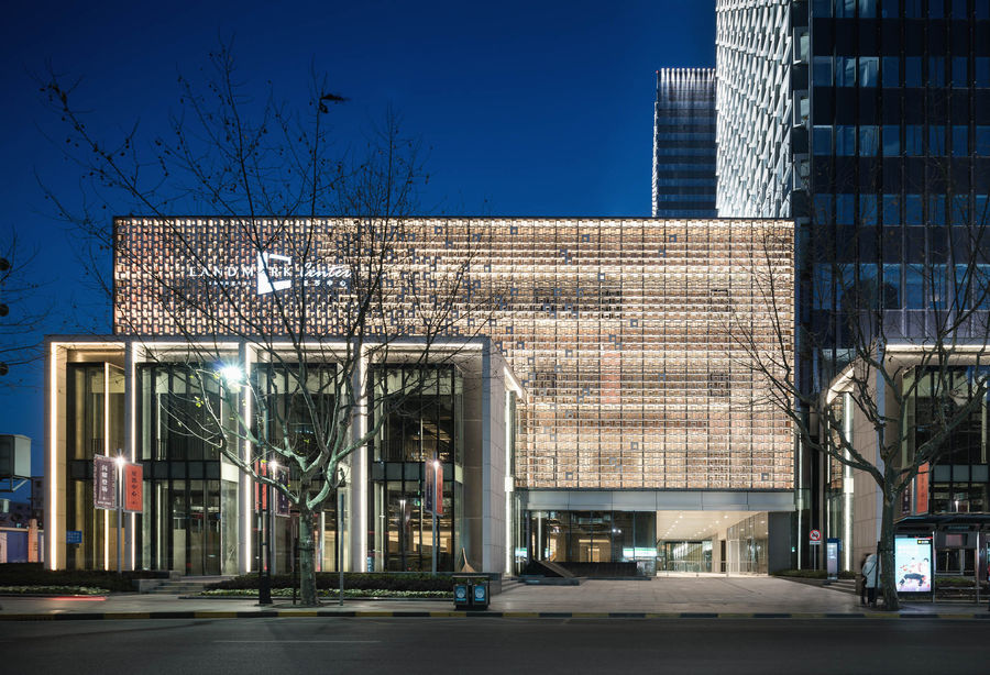 shopping mall by Davide Donà | ArchDaily