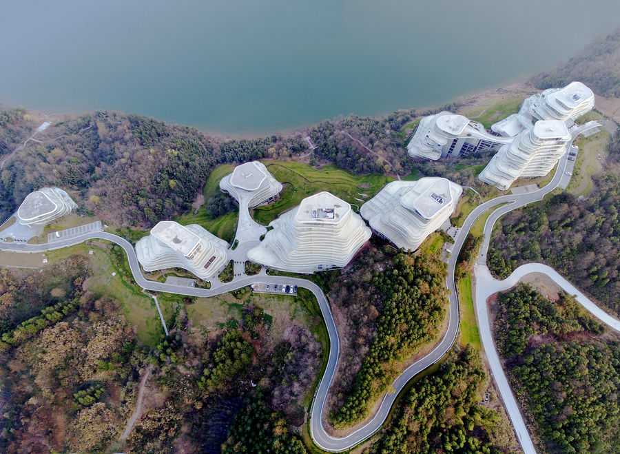 contour site by Ruben Persson | ArchDaily