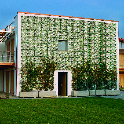 Grid Panel for Green Walls - WALL-Y | Geoplast by sena altıntaş | ArchDaily