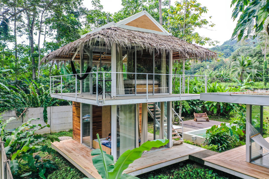 Tropical Building by Namira Fitri Ramadina | ArchDaily