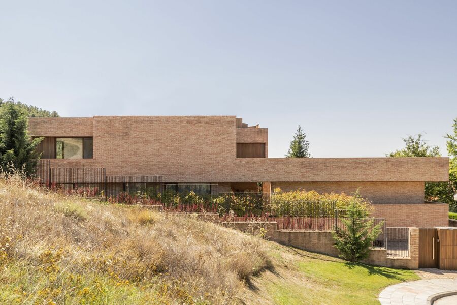 Fachadas casas de Eugenio dominguez | ArchDaily