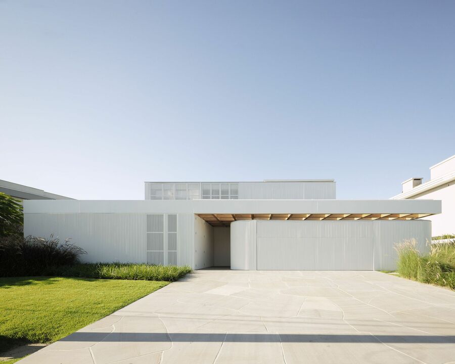 Casas rectangulares de TOV.ARQ Estudio de arquitectura y urbanismo ...